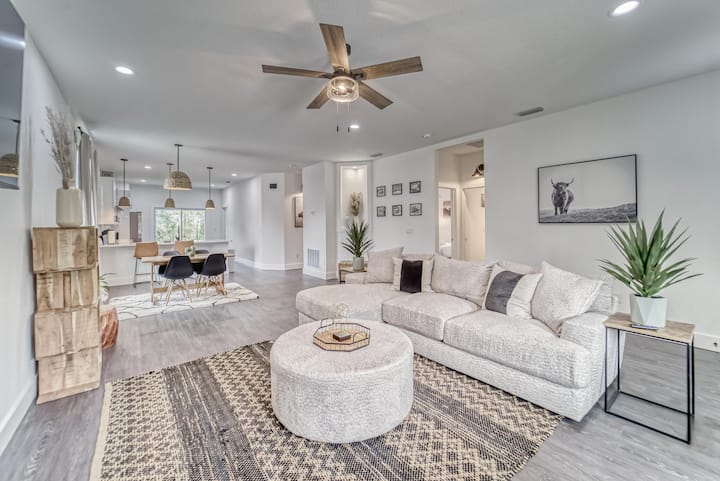 Zen Bungalow - Tampa, FL