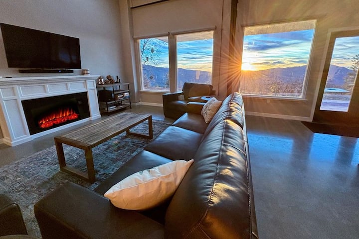 Barndo With View (Accessible Universal Design) - Bass Lake, CA