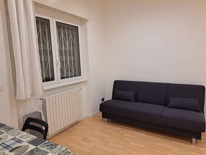Appartamento Con Entrata Indipendente - Rome