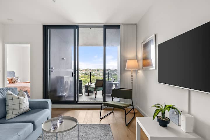 Rocky - Close To Airport & Beaches With City Views - Sydney