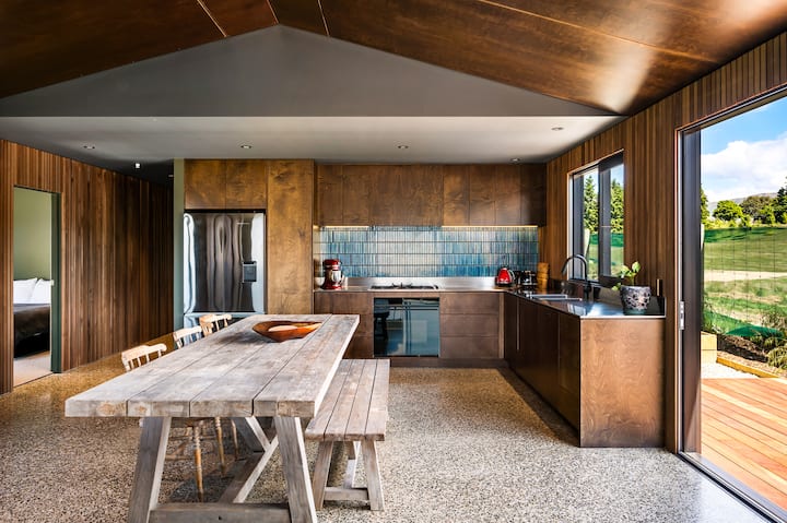 Mountain Serenity Retreat - Wanaka