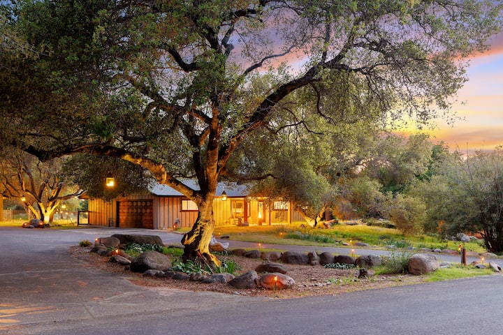 Three Oaks - A Comfort Meets Design Escape. - Three Rivers, CA