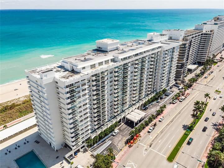 Pavilion Ocean View - Miami Beach, FL