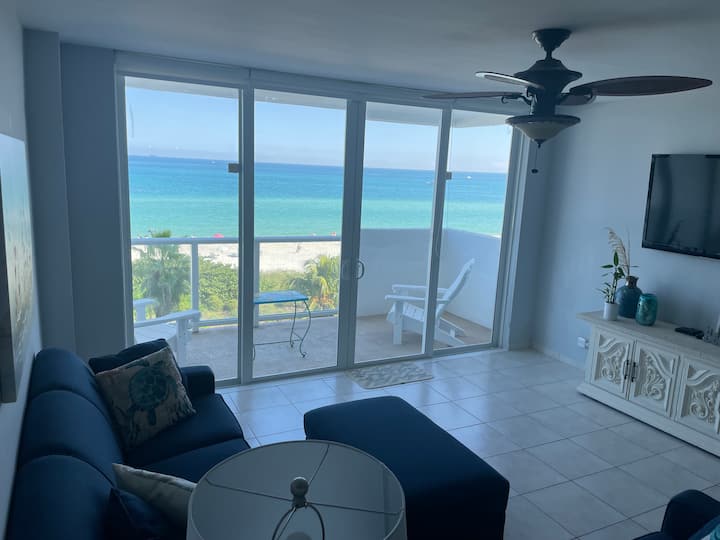 Pavilion Ocean View - South Beach, FL