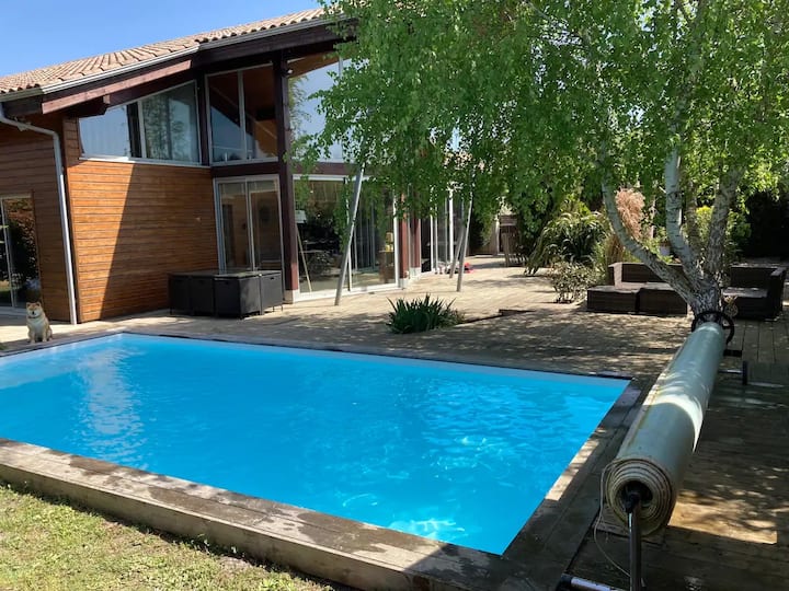 Villa De Charme, Avec Piscine - Andernos-les-Bains