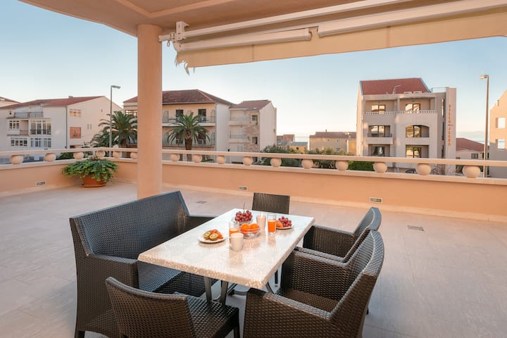 Villa Tucepi Apartment 12(4+1) - Tučepi