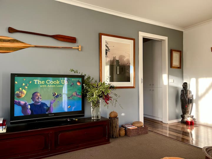 Sunny Cosy Delightful Beach Home - Anglesea