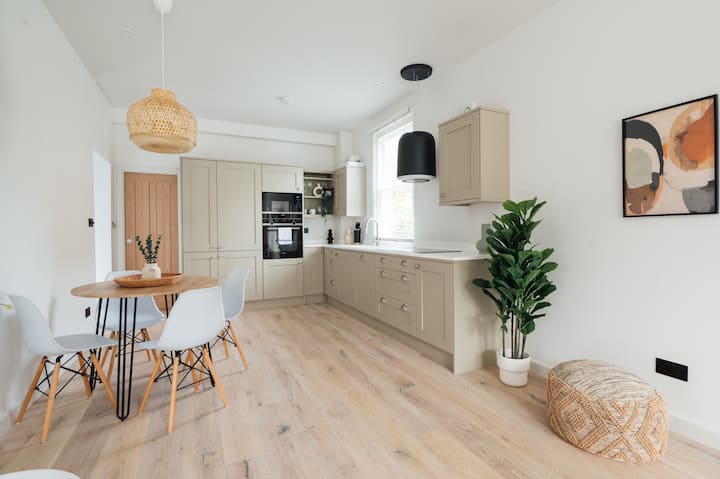 Light & Luxury | Honor Oak, London Apartment - 布羅姆利