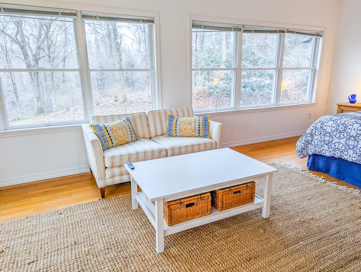 Quiet Studio Apartment In Pawling - Dutchess County, NY
