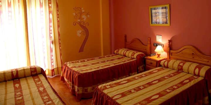 Quéntar Hotel Rural - Habitación Triple - Sierra Nevada