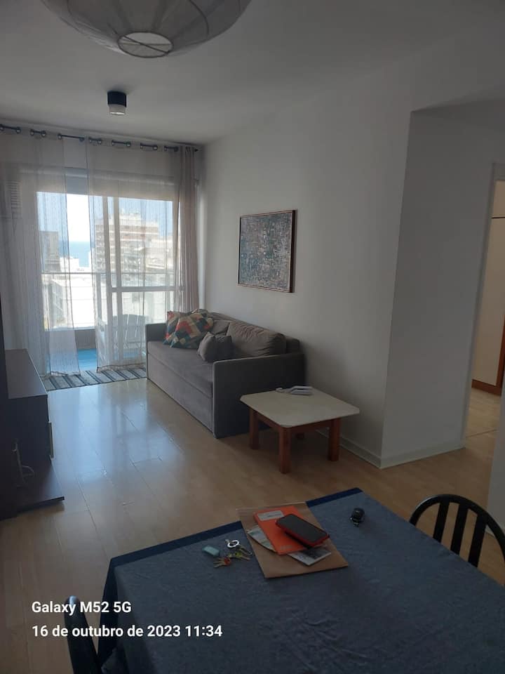Apartamento (Flat) Com 2 Quartos No Leblon - Ipanema
