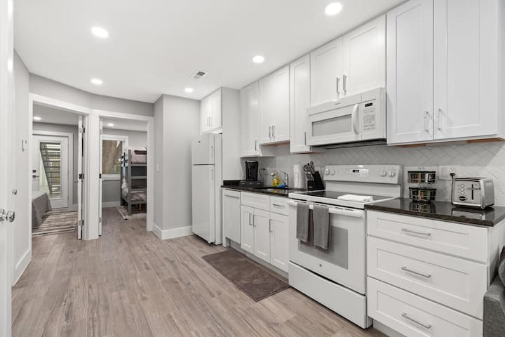 Quaint City Flat+urban Oasis+nearcapitol Hill+prkg - Washington, DC