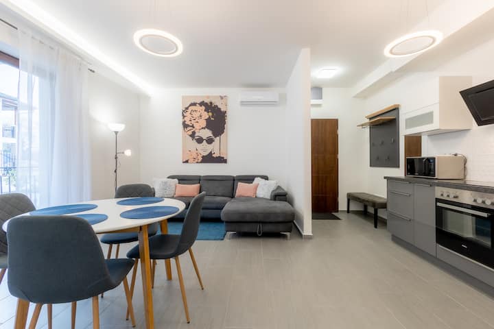 Lelle Honvéd 79 Apartman By Bltn - Balatonboglár
