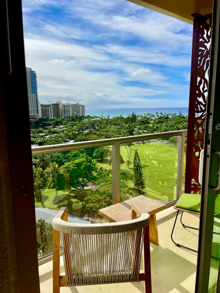 Ocean View Waikiki Parkside Retreat: Ac/ Pool/wifi - Honolulu, HI