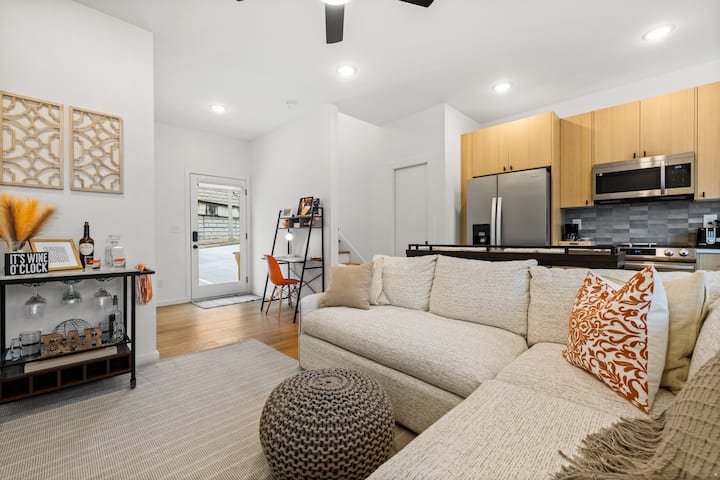 Rocky Top Retreat - Knoxville, TN