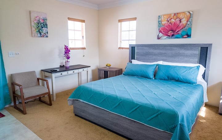 Ro's Garden Unit #1 - Nassau