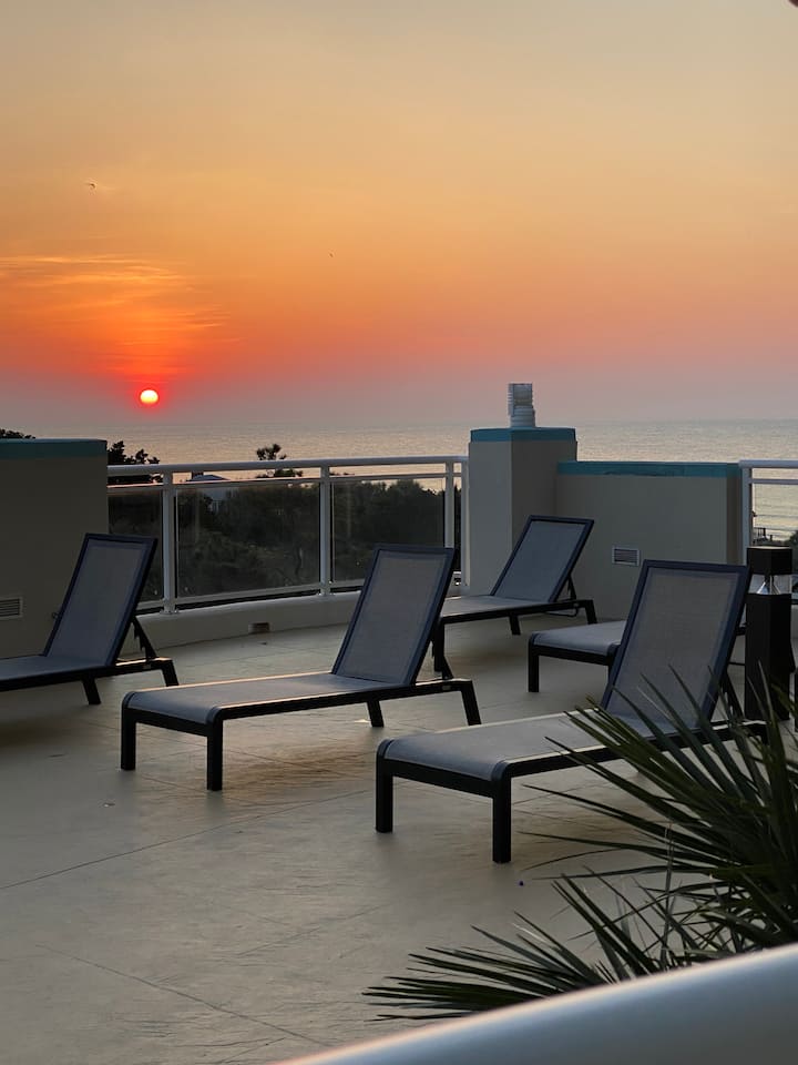 Ocean Sunrise Condo ~ 2b/2b - Myrtle Beach