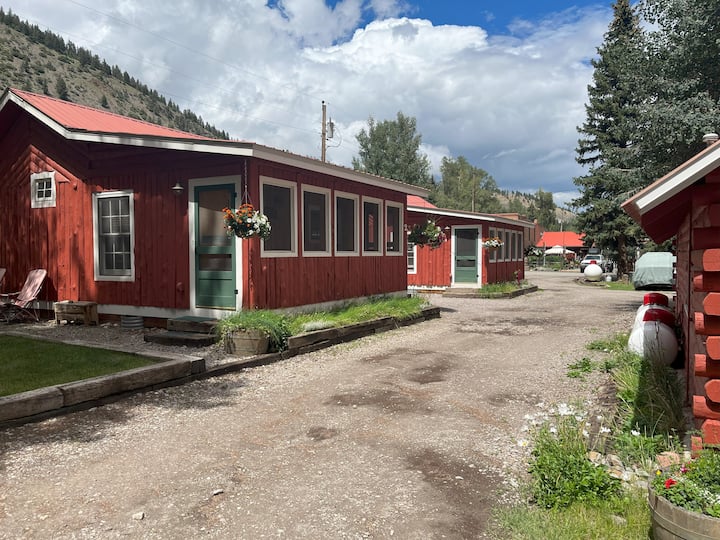 Cabin 2 - Lake City, CO