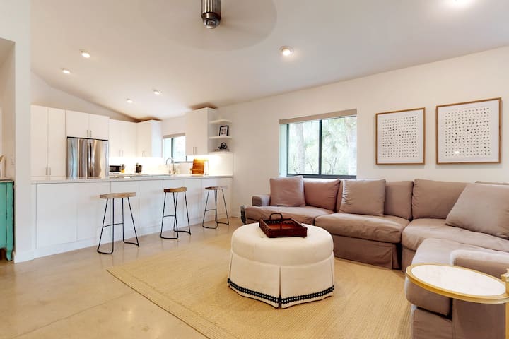 Bright Modern Condo In Pga National - Heated Pool - Palm Beach Gardens, FL