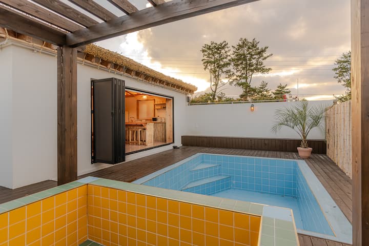 Jeju Aewol Pool Villa Jacuzzi Opens 6.15 701 - Jeju
