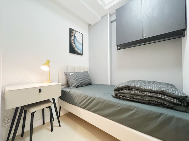 5 Mins To Austin Mtr - Co- Living Simple Single Rm - Tsim Sha Tsui