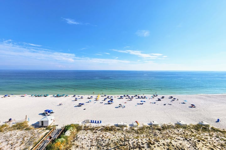 Remodeled Beachfront Condo At Pelican Beach! - Destin, FL