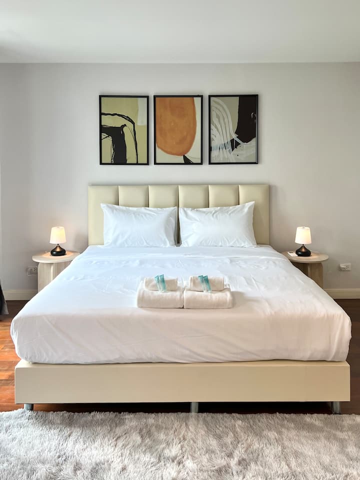 Entire Townhome (3br2b) In Sukhumvit-bts Asok - Bangkok