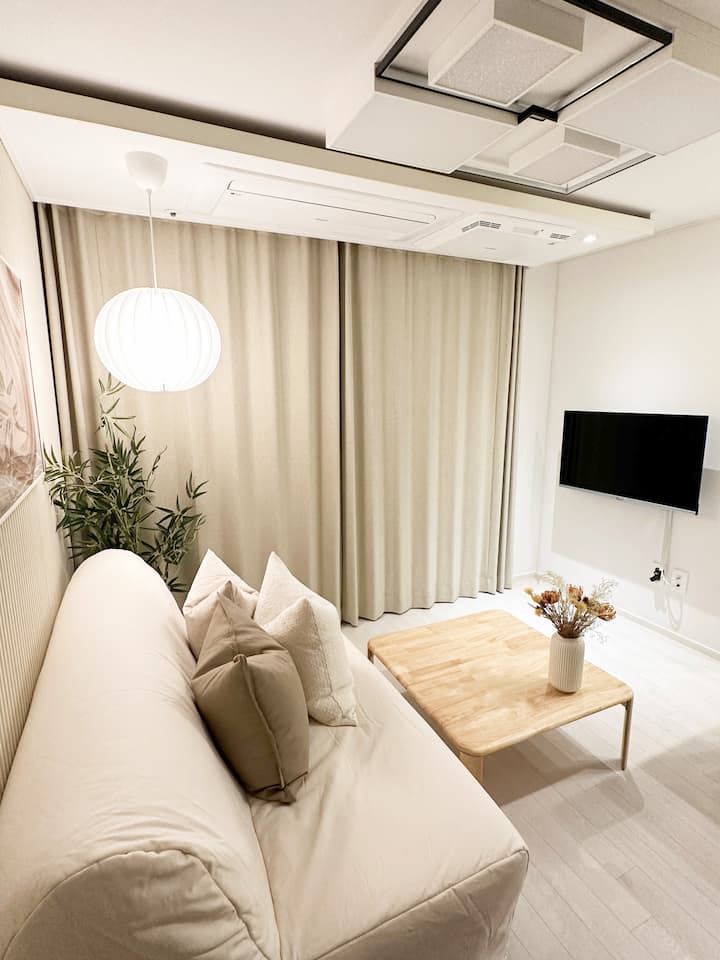 Peaceful 2br Studio Near Hongdae With Free Parking - Seoul