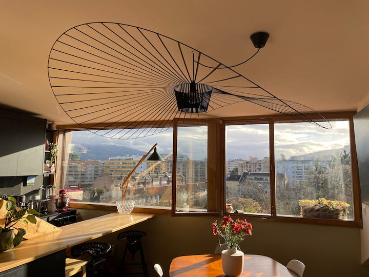 Rare Appartement Contemporain En Attique à Genève - Annemasse