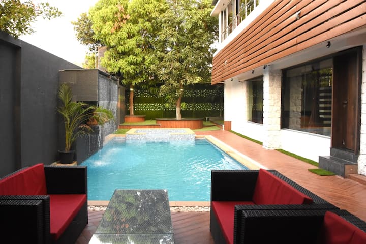 Sky Lagoon Villa 5bhk - Igatpuri