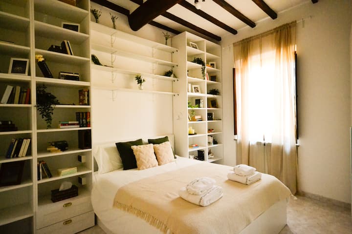 The Librarian's Home - San Gimignano