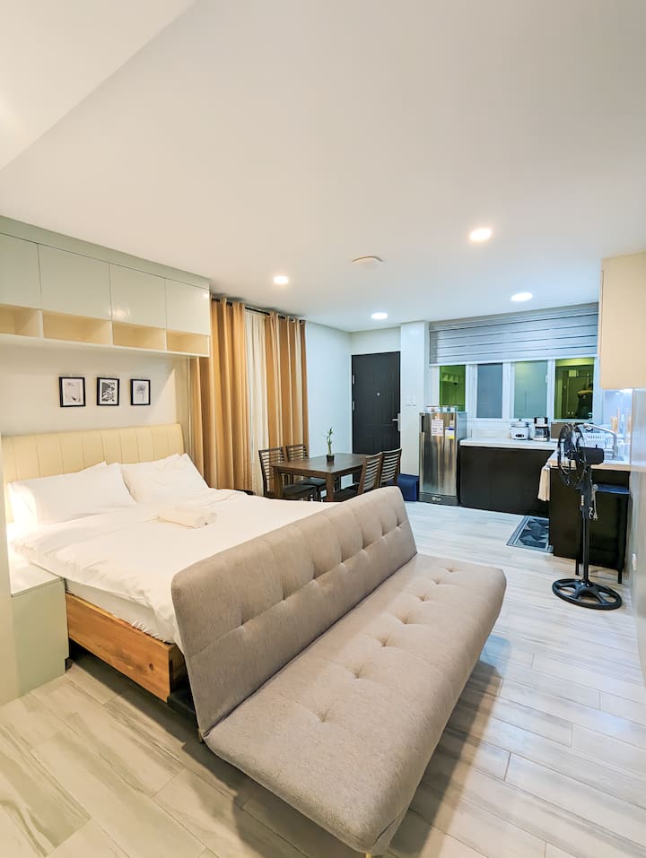 Cozy & Spacious Studio W/ Lovely Rooftop Views - La Trinidad