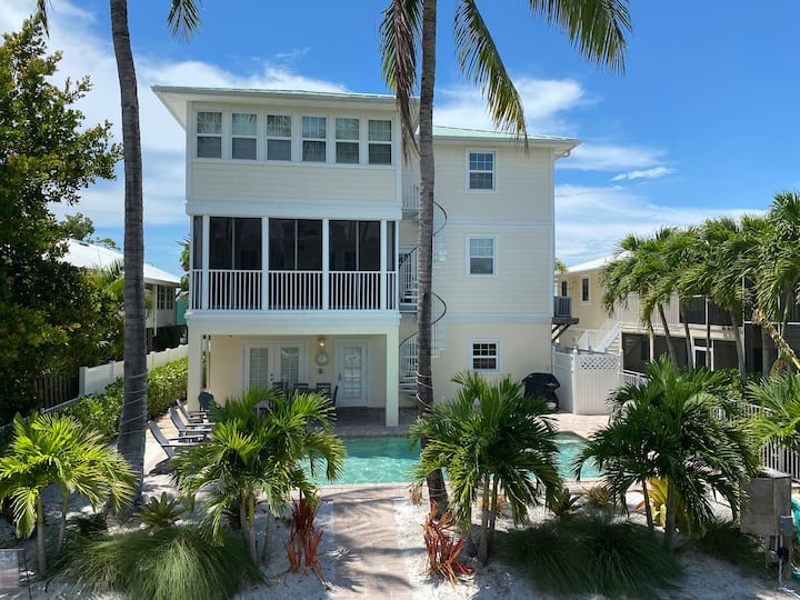 An Fmb Oasis, Boat Dock, Heated Pool, Games! - Fort Myers Beach, FL