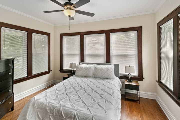 Cozy Family Spot Near Great Lake Lakes Naval Base! - Waukegan