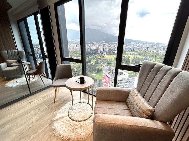 Urban Legend: Vistas Panorámicas & Ubicación Prime - Quito