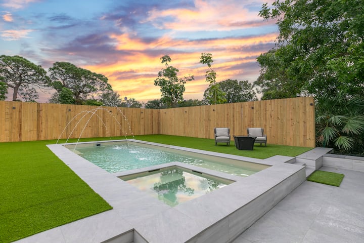 Heated Pool Paradise-jensen Beach Escape - Stuart, FL