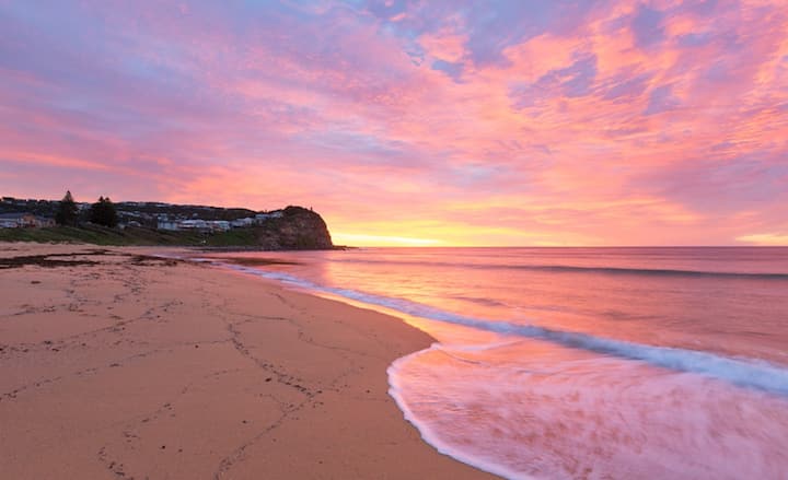Copa Beach House - 5-star Quality - 300m To Beach - Avoca Beach