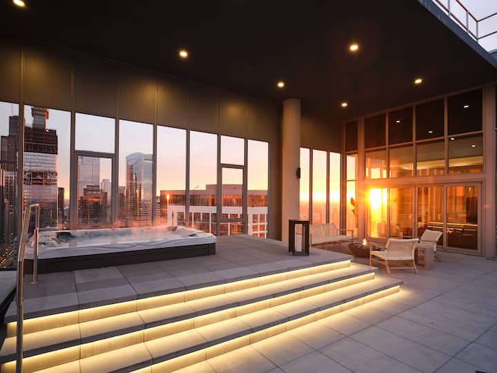 The Penthouse At River North - Chicago, IL