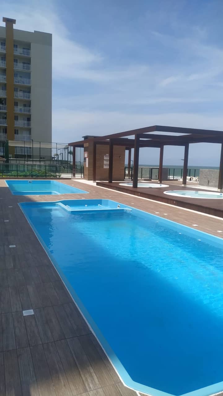 Beira Mar, Legítimo Pé Na Areia, Piscina E Jacuzzi - Barra Velha