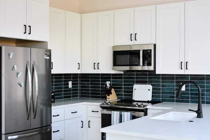 Beautiful Cottage! - Arvada, CO