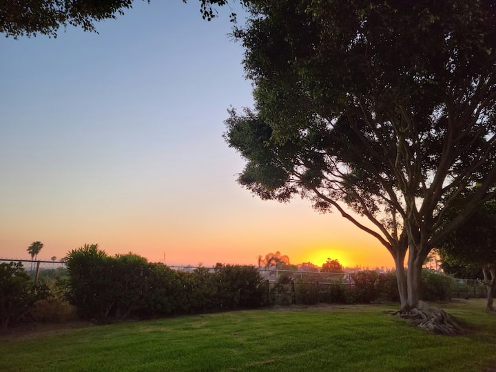 Cute Vista: Relax With A View - Chula Vista, CA