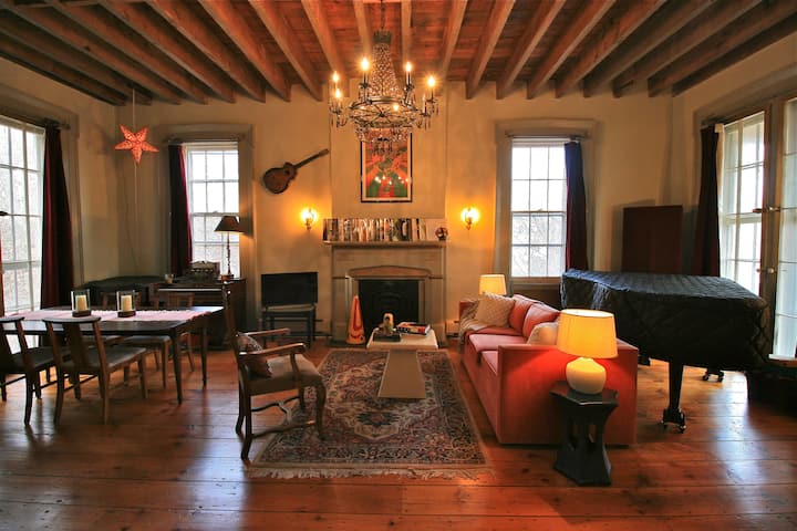 “Old Soul” Historic Catskill Haven - Germantown, NY