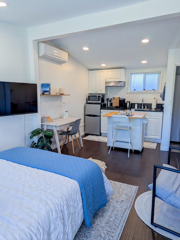 Location! Location! Private, Prkg Incl. 31+nights - Anaheim, CA