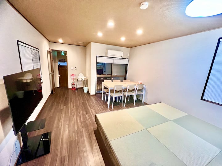 【桃谷駅徒歩3分】bbq可!広い145㎡4ldk!どこへ行くにも便利!コリアンタウンまで徒歩10分 - Oszaka