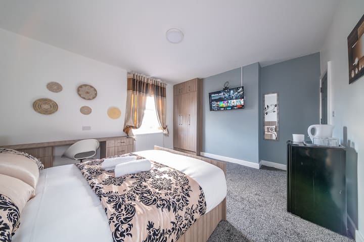 Cozy Double Room In Burley - Leeds