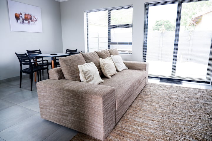 2 Bedroom In The Heart Of George - Unit 3 - George
