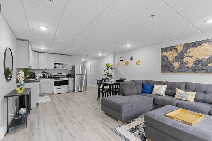 Heart Of Gr | 2br | Free Parking - Wyoming