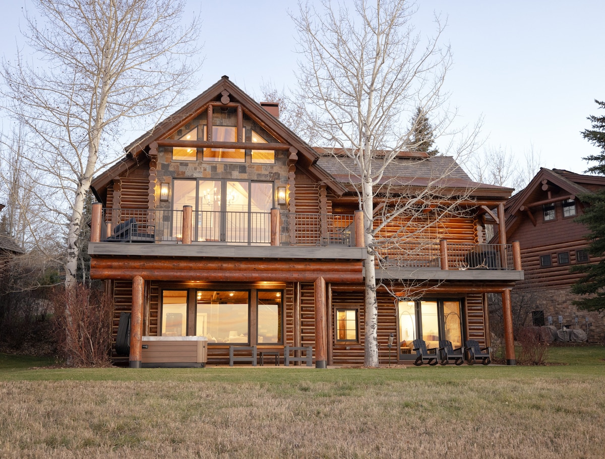 Ogden's Fancy Fly Cabin. Luxury Cabin with Hot tub - Houses for Rent in ...