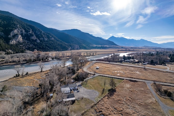 River Run Retreat - Livingston, MT