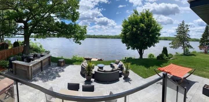 Private Peaceful Home - Pointe-Claire